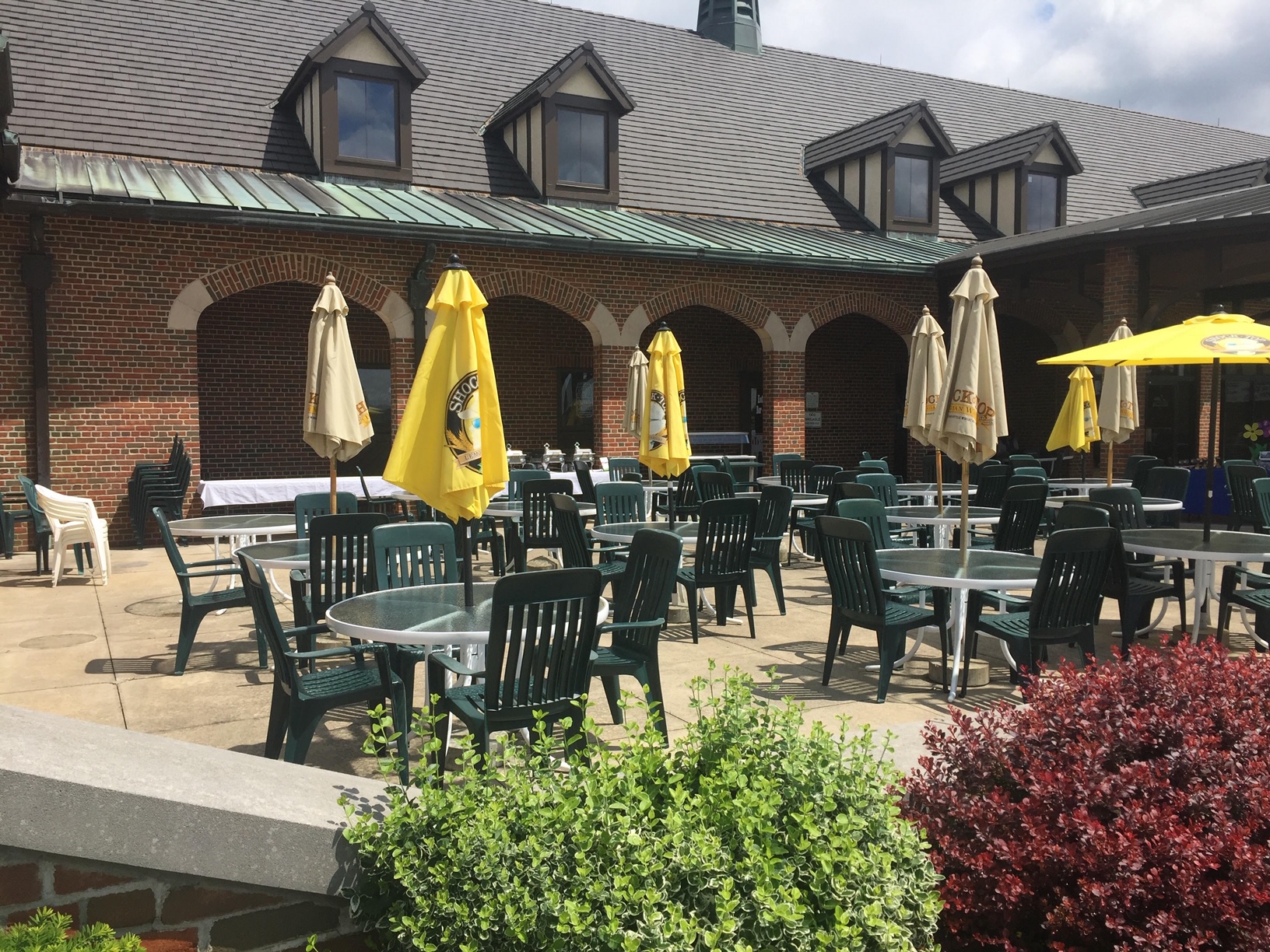 Patio Party Band Schedule - Roses Run Country Club